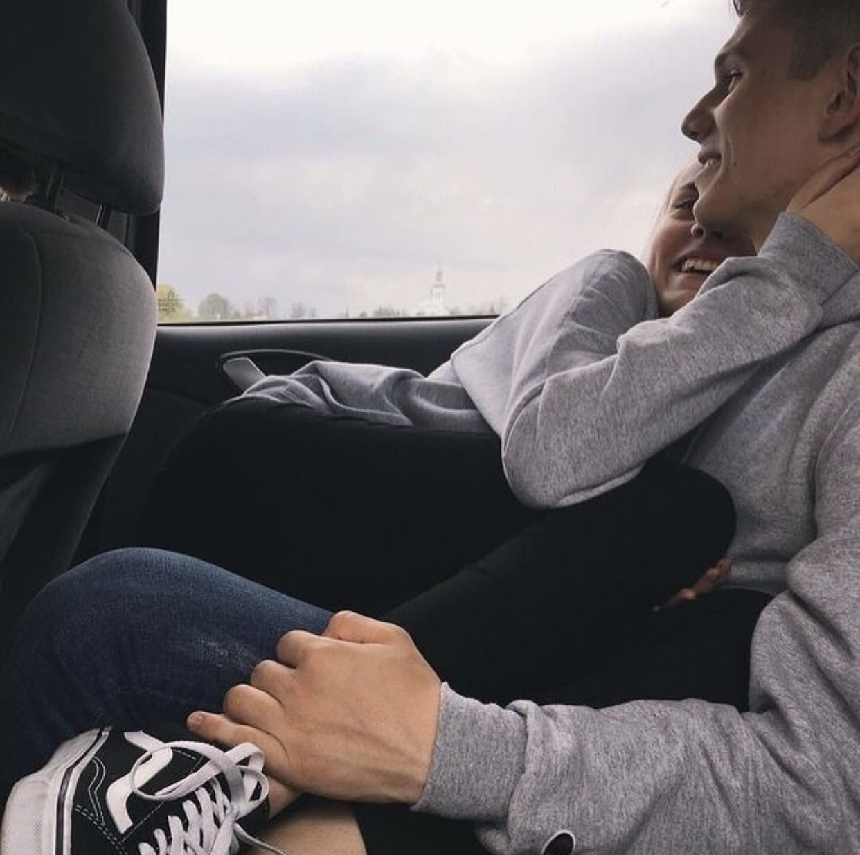 Why Cuddling in the Car is the Perfect Date Night Idea - CARSMECHINERY